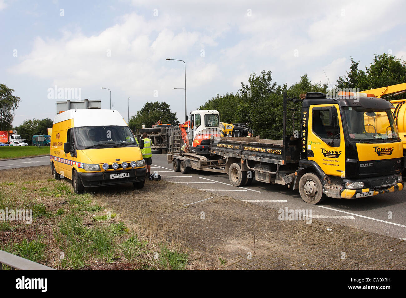 Heavy recovery vehicle hi-res stock photography and images - Alamy