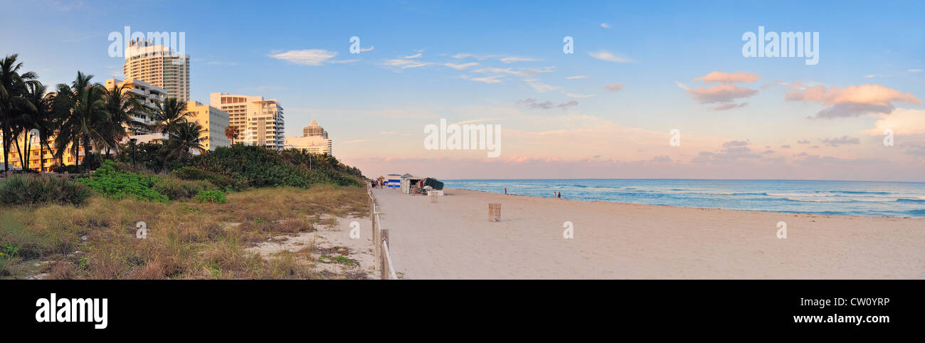 Miami Beach ocean view at sunset Stock Photo - Alamy