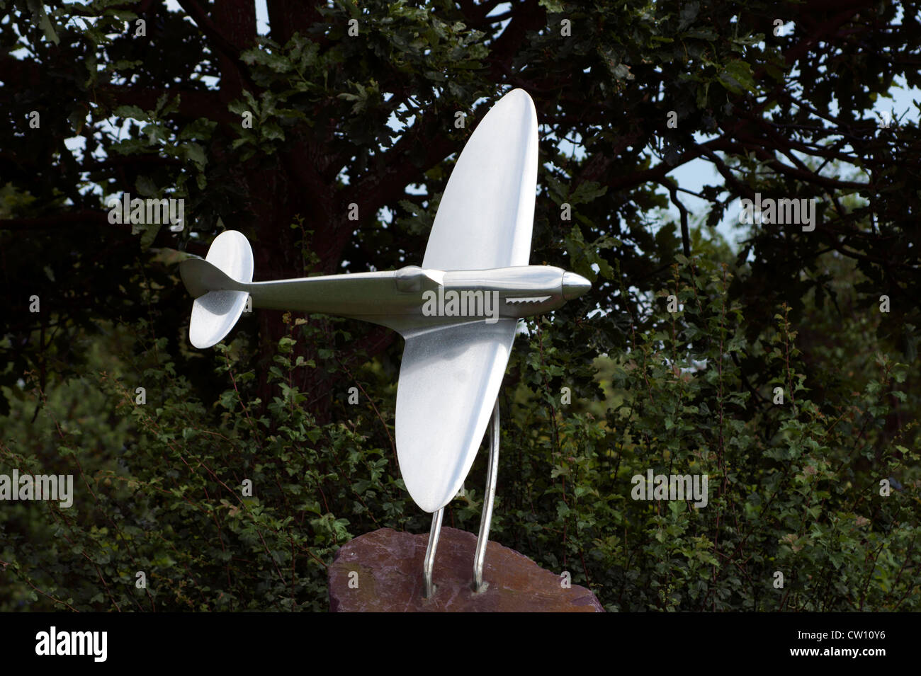 HAMBLE AIRFIELD MEMORIAL SUPERMARINE SPITFIRE Stock Photo - Alamy