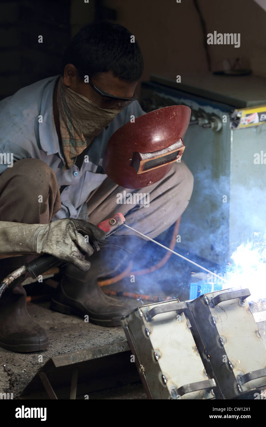 Indian metal worker Bangalore Karnataka India Stock Photo - Alamy