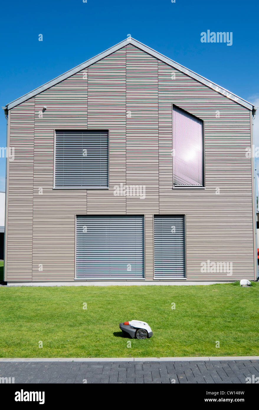 Modern house in germany hi-res stock photography and images - Alamy
