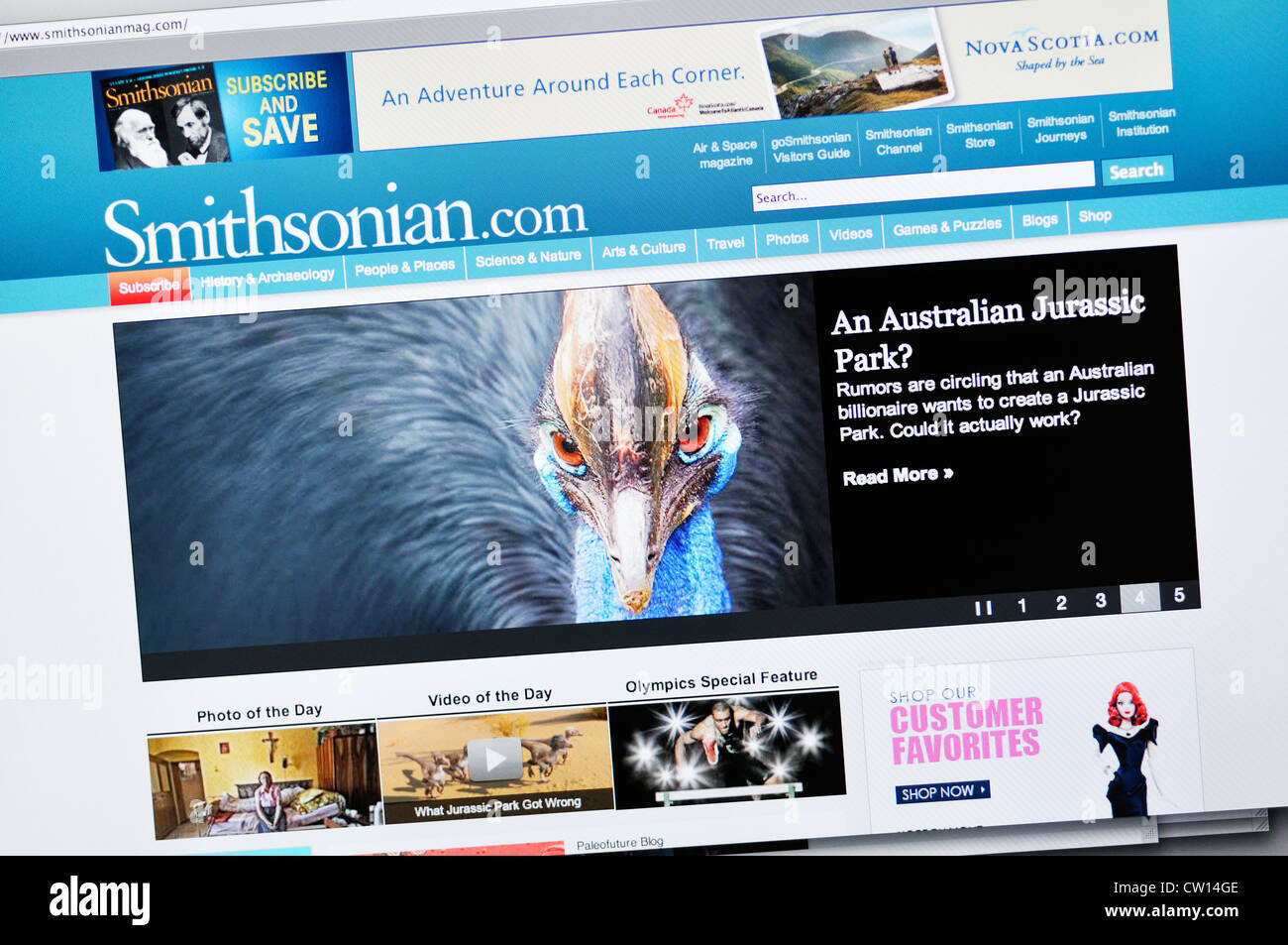 Museum online computer hi-res stock photography and images - Alamy