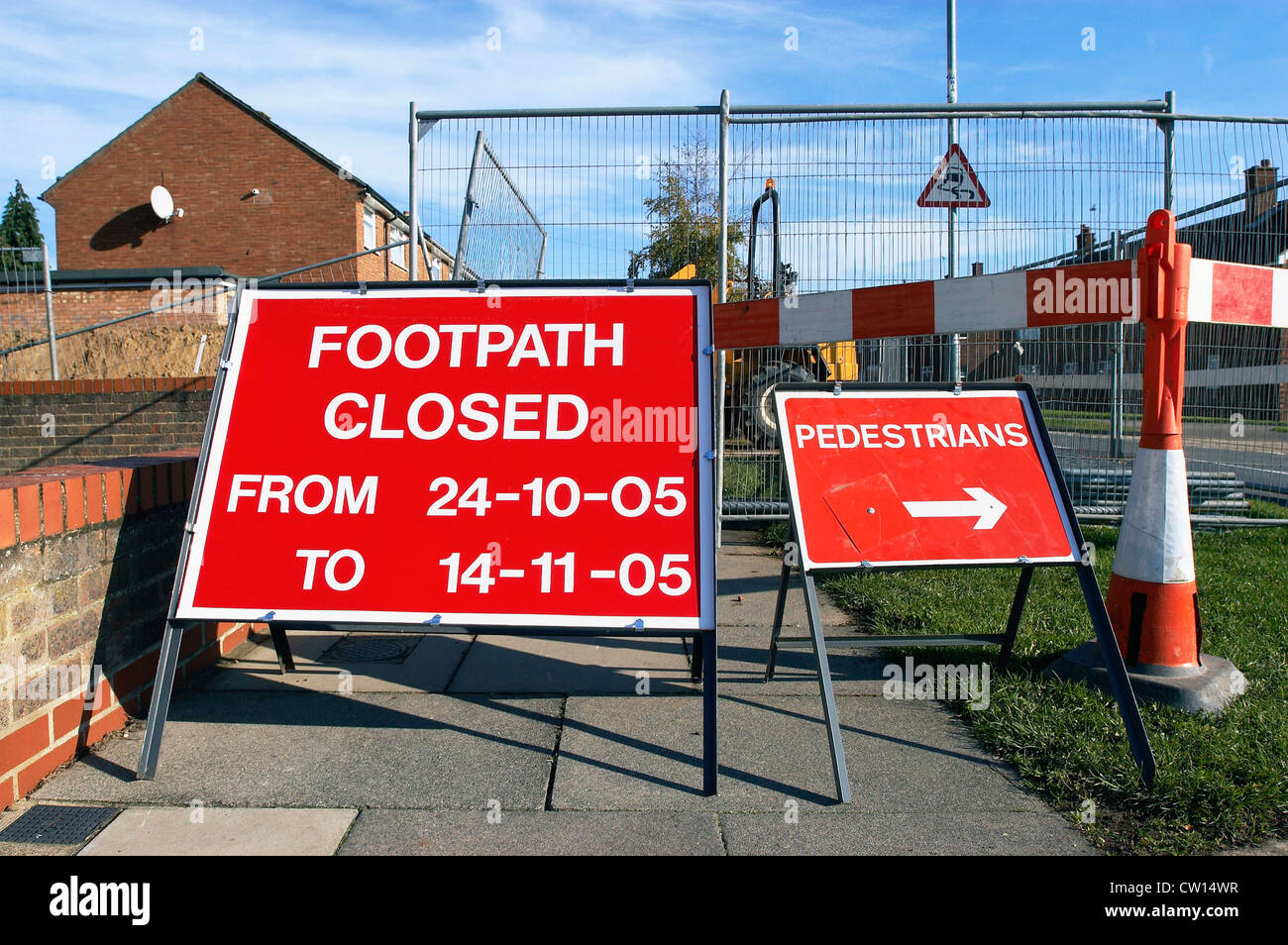 Footpath closed to pedestrian access. England, UK Stock Photo - Alamy