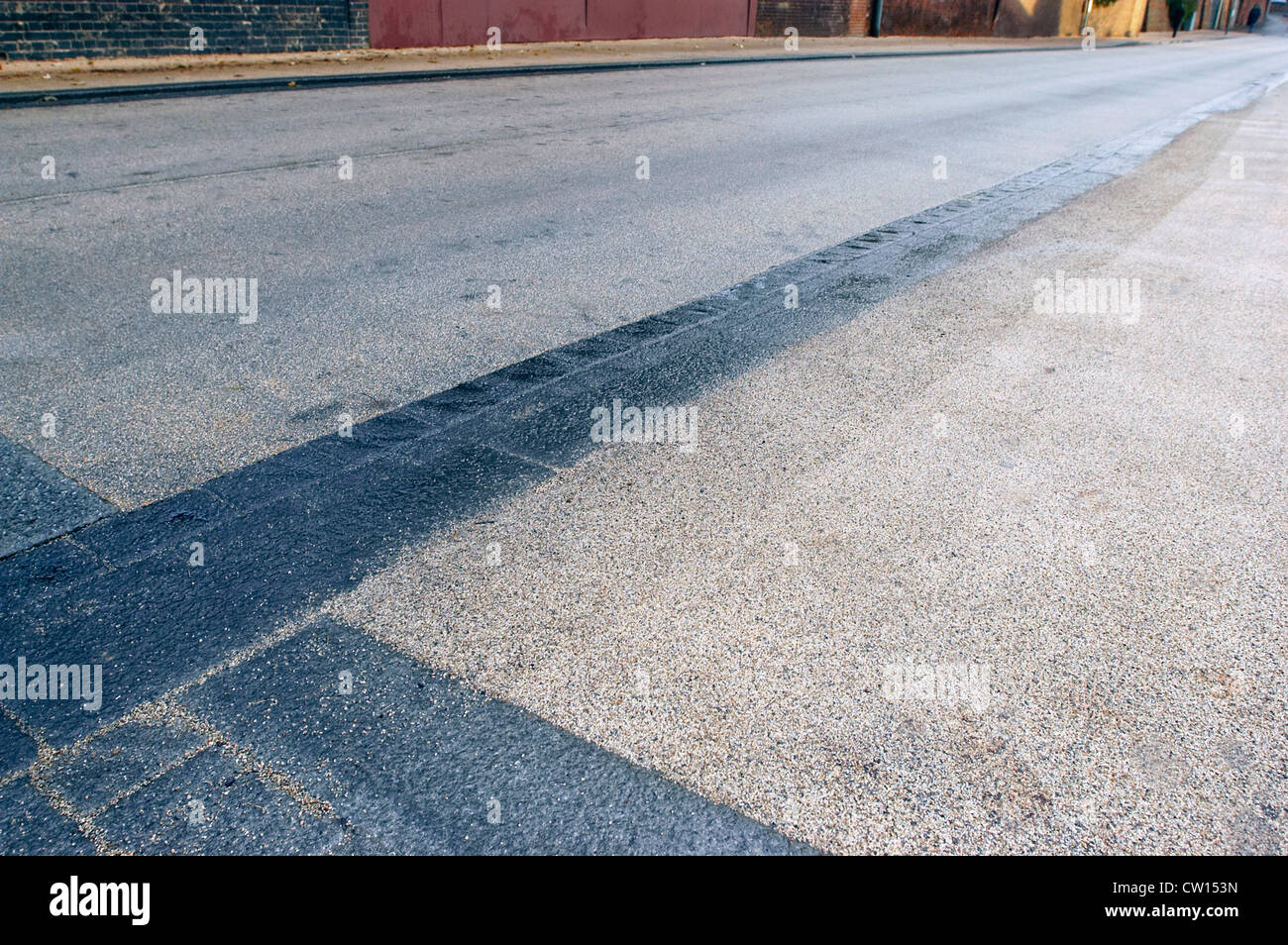 Coloured pedestrian crossing hi-res stock photography and images - Alamy