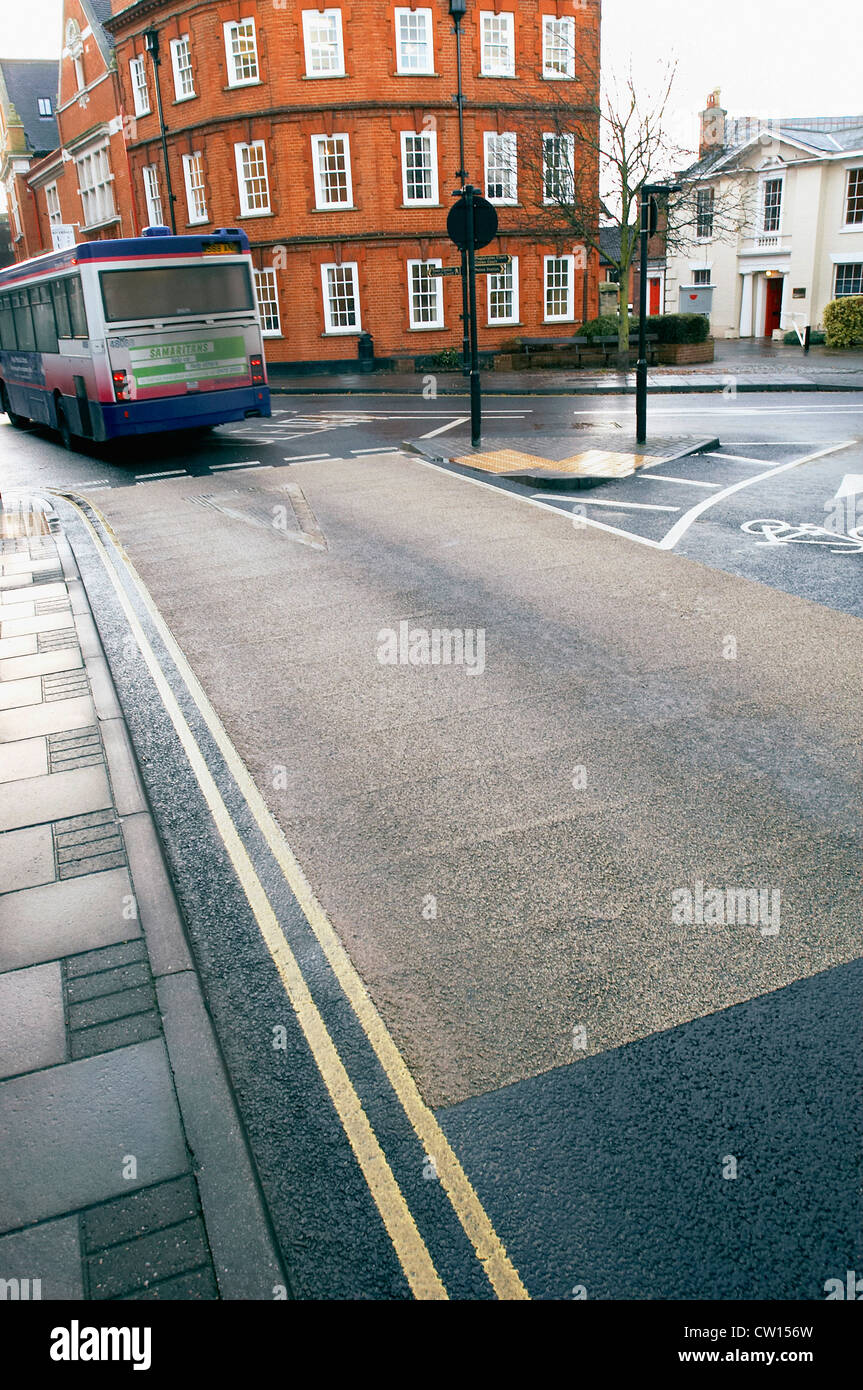 Road crossing england hi-res stock photography and images - Alamy