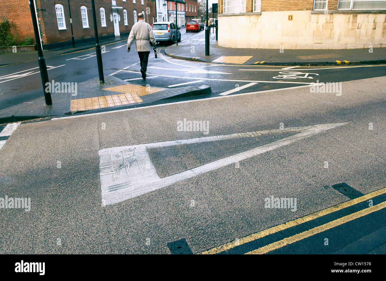 Blind man crossing street hi-res stock photography and images - Alamy