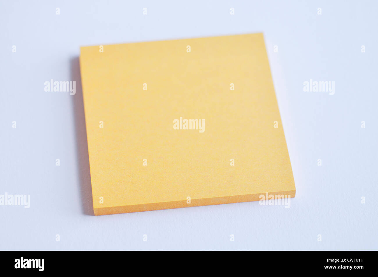 Yellow post-it notes Stock Photo - Alamy