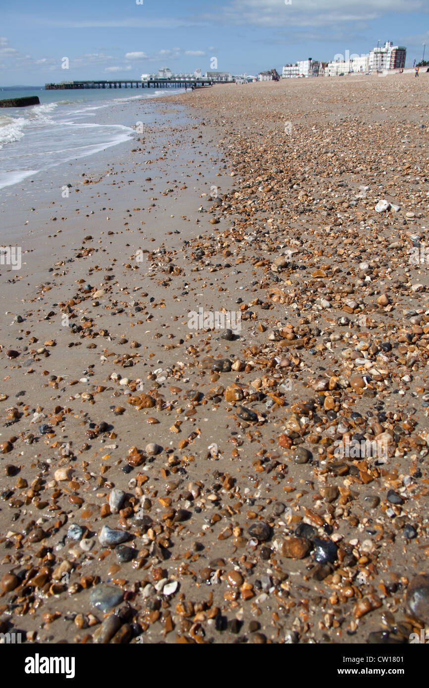 Pier pebble shingle beach sea hi-res stock photography and images - Alamy