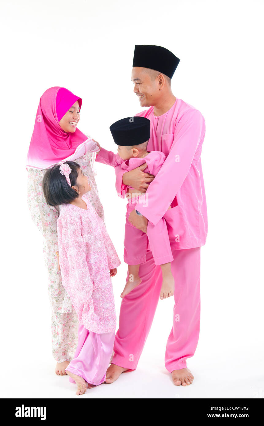 traditional malay family during hari raya occaion Stock Photo - Alamy