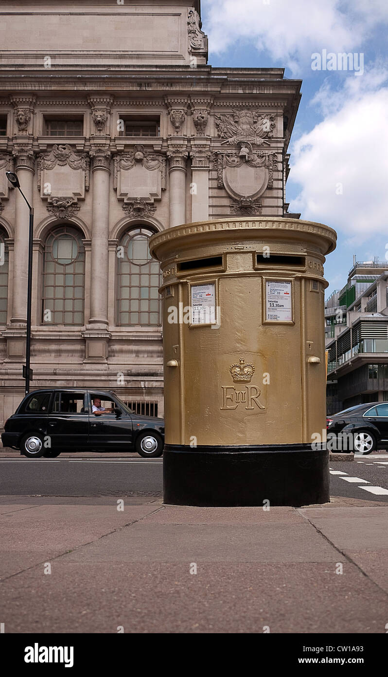 Olympics gold postbox hi-res stock photography and images - Alamy