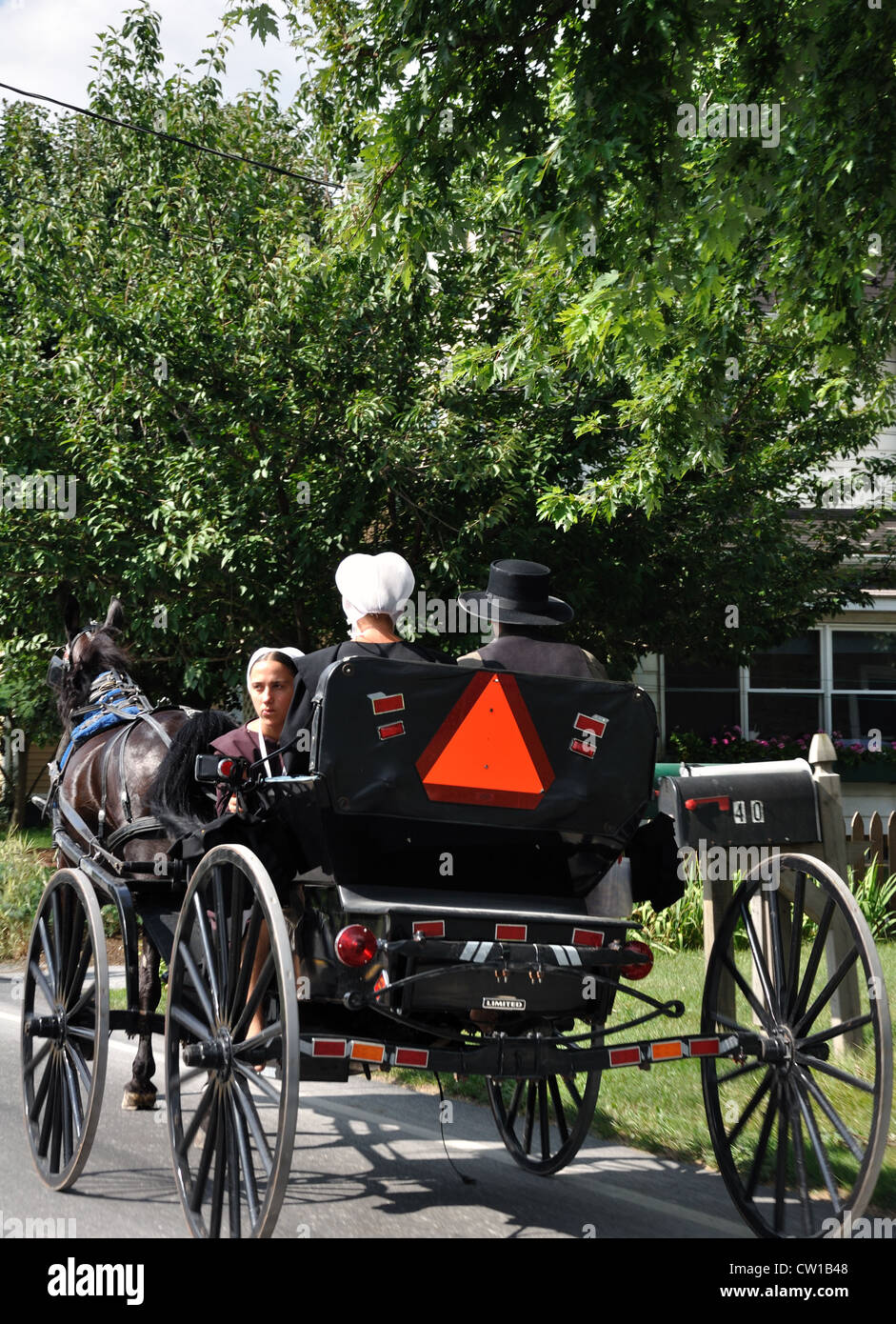 Amish carriage, Amish Country, Pennsylvania, USA Stock Photo - Alamy