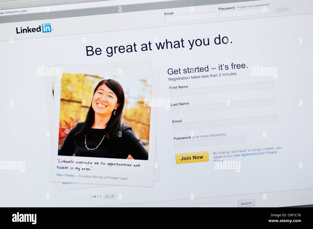 Linkedin website screenshot hi-res stock photography and images - Alamy