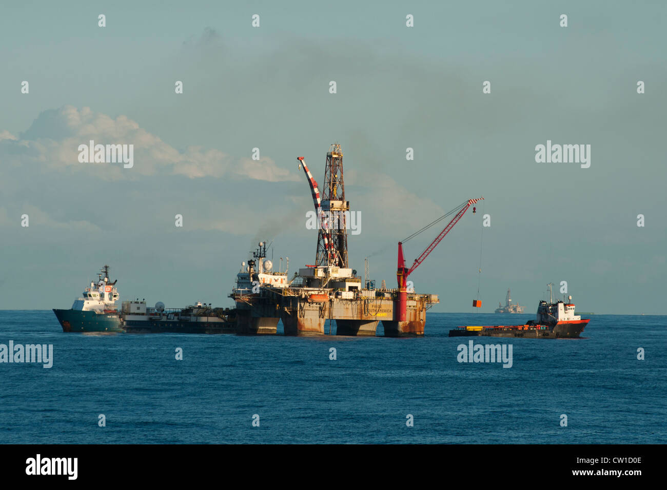 Supply operation in SS47 drilling rig, with supply boats. Offshore Rio ...