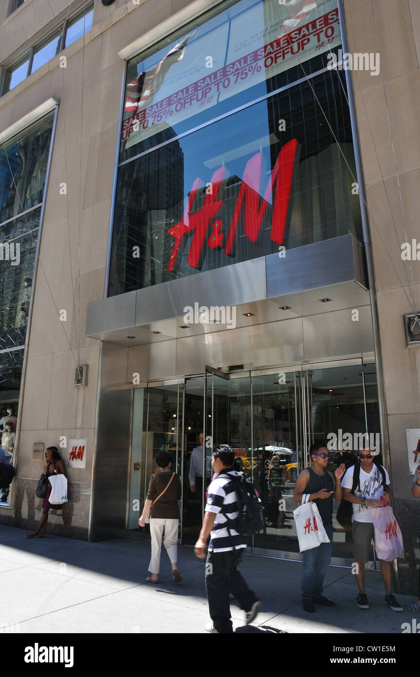 H&M store, New York, USA Stock Photo - Alamy