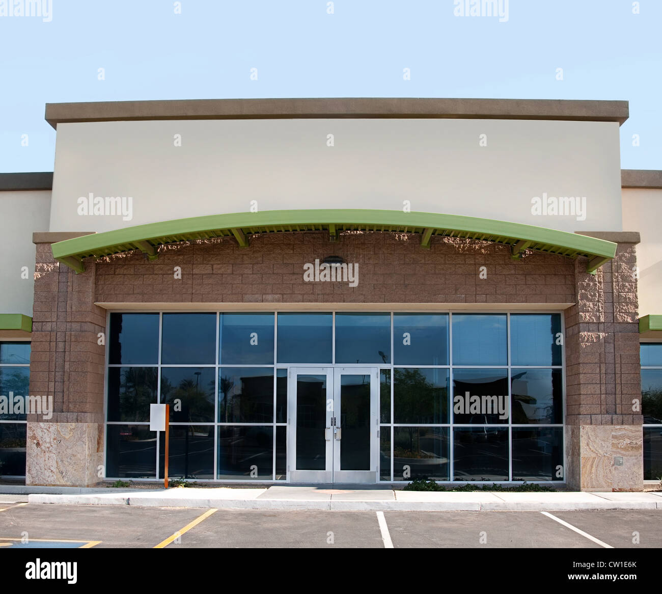 Empty location hi-res stock photography and images - Alamy