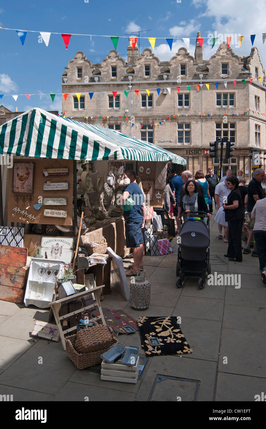 Market Stalls in Red Lion Square, Stamford, South Kesteven district of ...