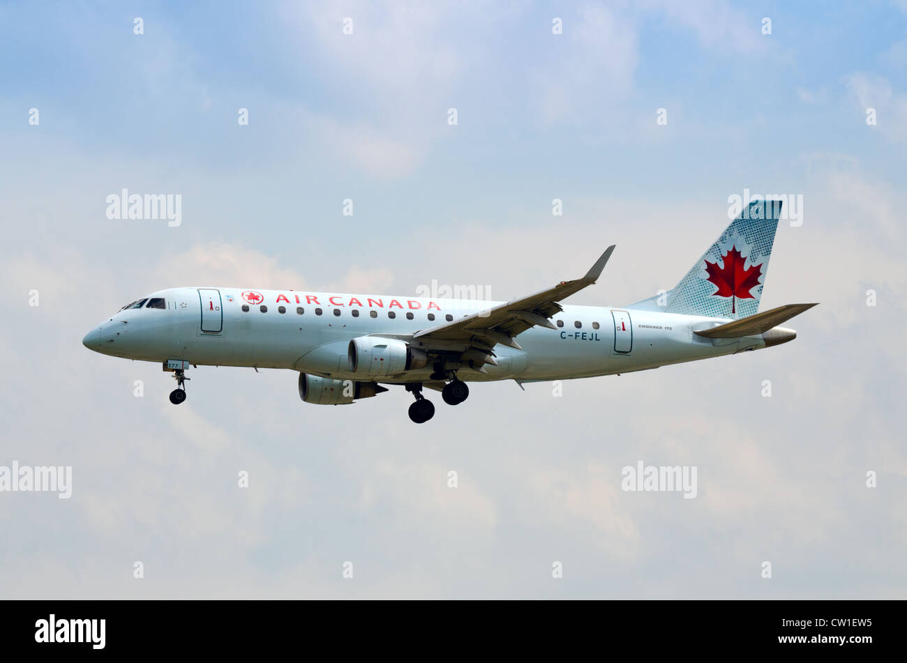 Landing path hi-res stock photography and images - Alamy