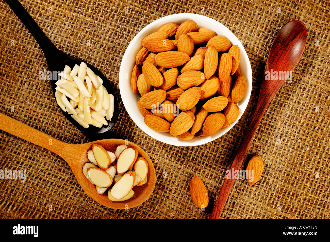 Slivered almond hi-res stock photography and images - Alamy
