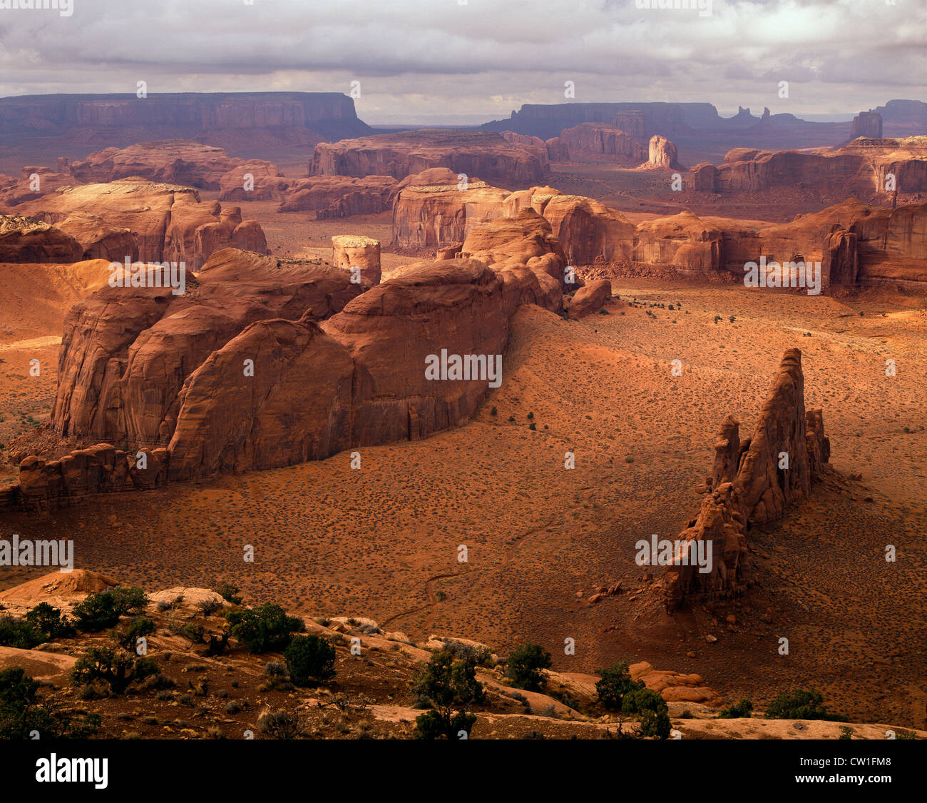 Hunts Mesa is a rock formation located in Monument Valley, just south ...