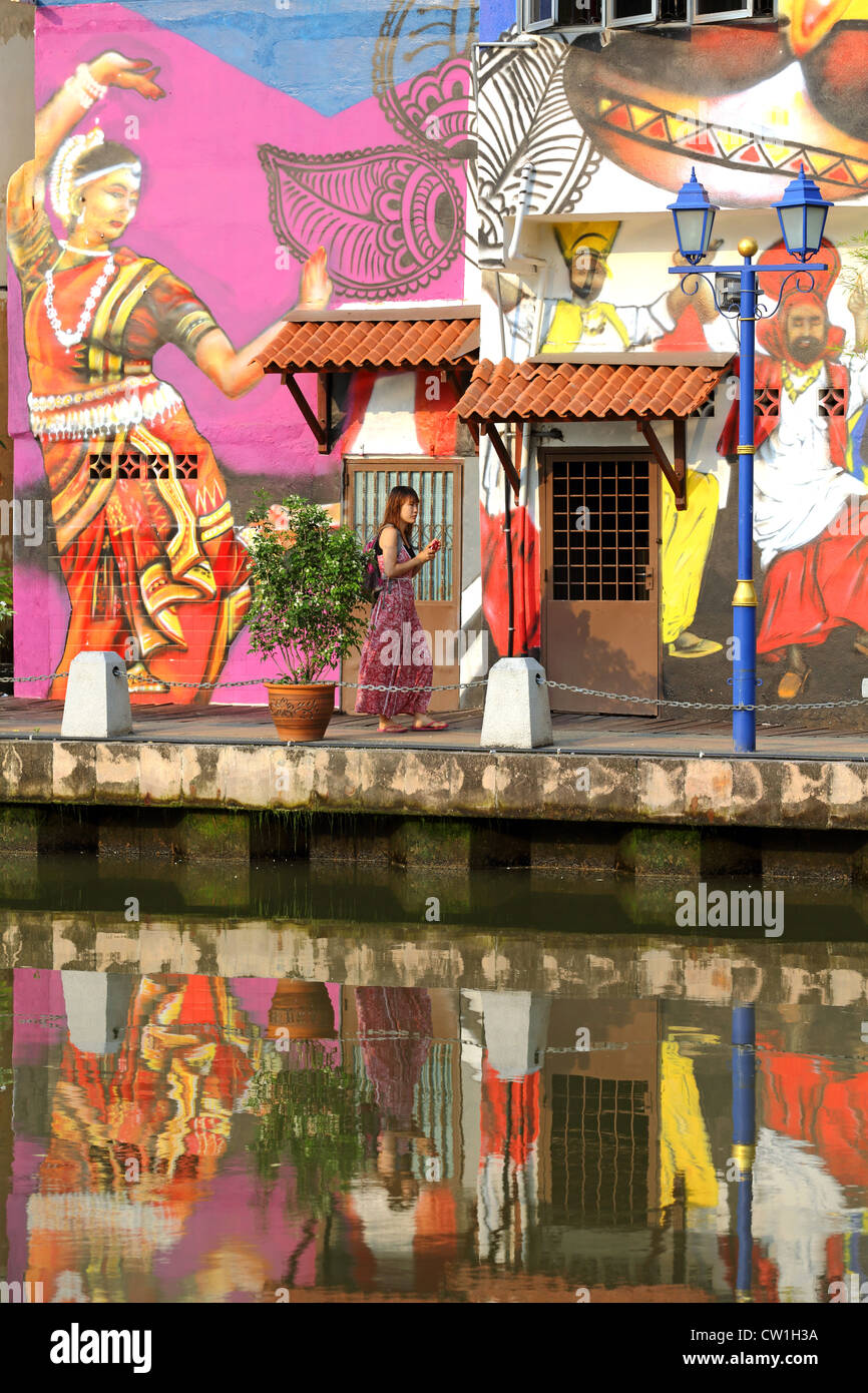 Colorful murals riverside on the Melaka River in Melaka Stock Photo - Alamy