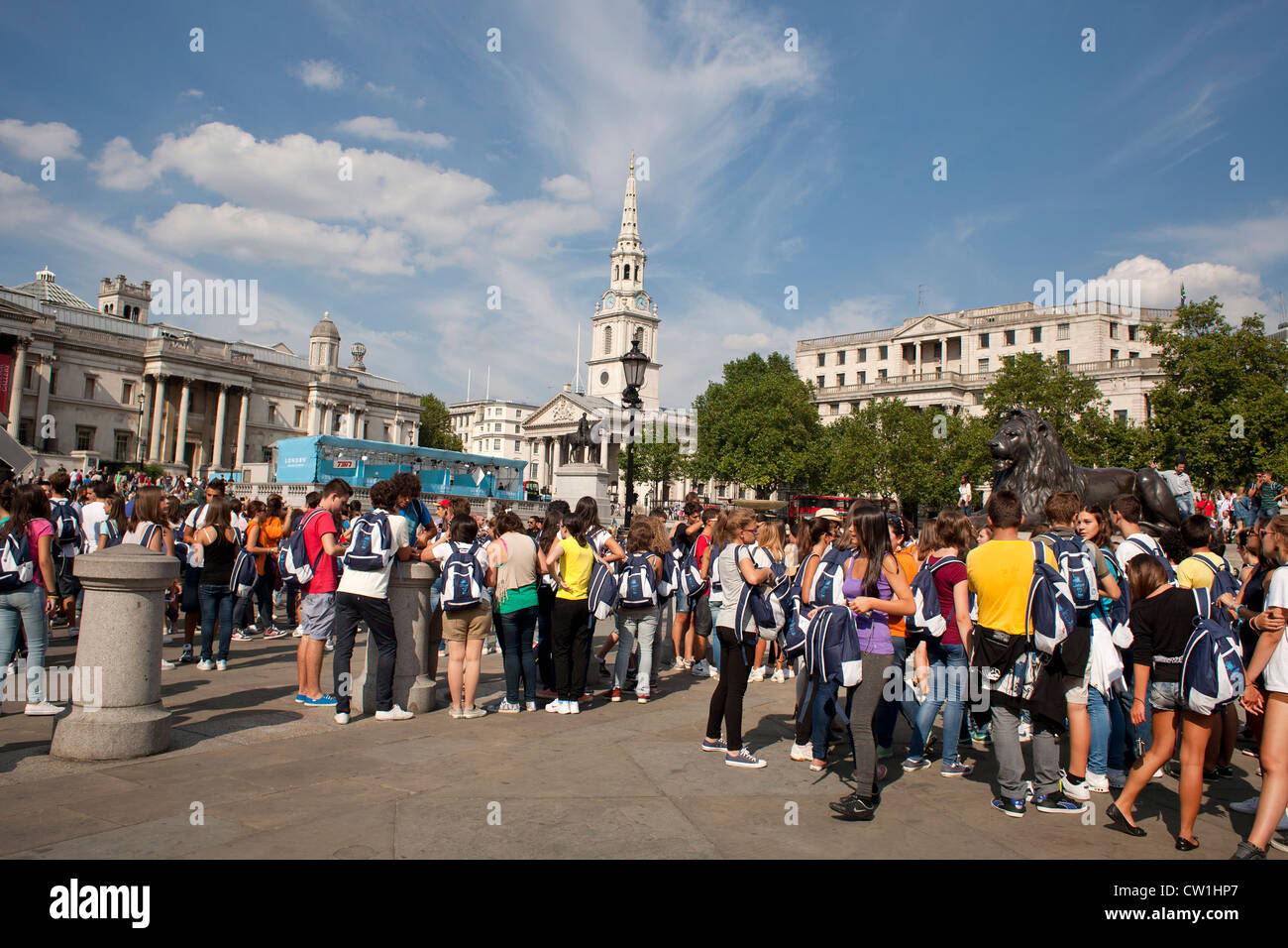 London teenagers students hi-res stock photography and images - Alamy