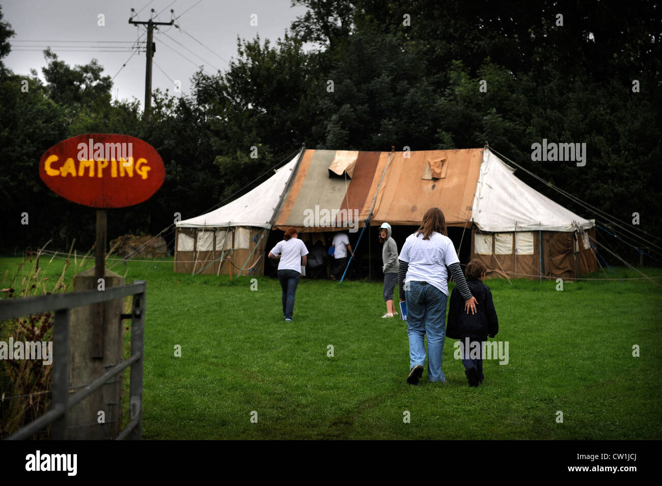 Scout camp uk hi-res stock photography and images - Alamy