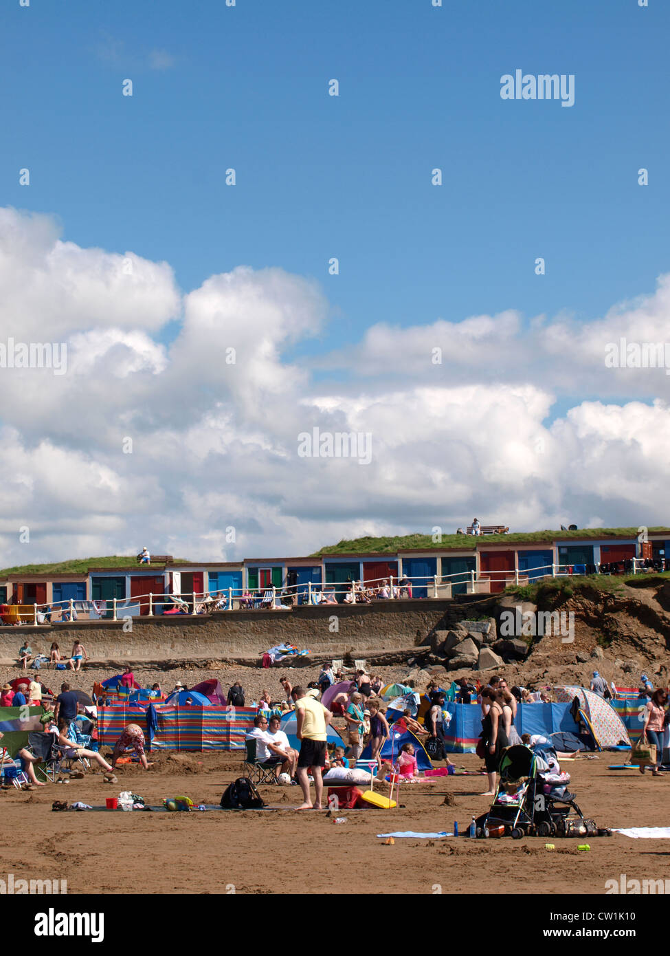 Bude cornwall beach huts crooklets hi-res stock photography and images ...