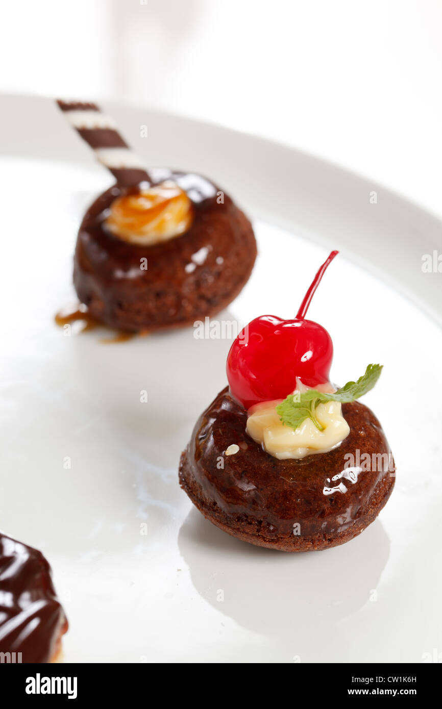 Chocolate nut cheesecake hi-res stock photography and images - Alamy