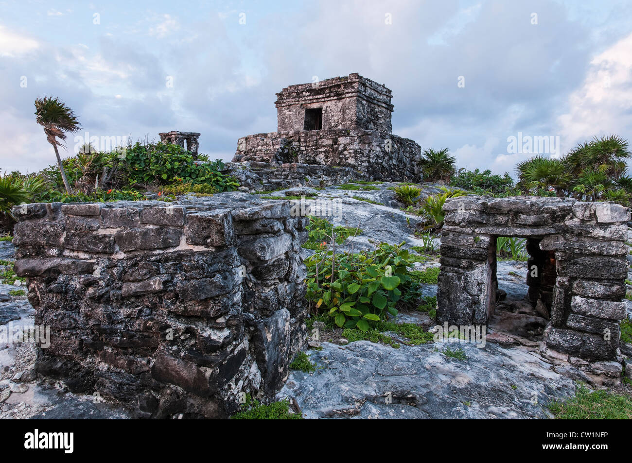 Templo del Dios Viento, Temple of the Wind, Tulum Maya archaeological ...