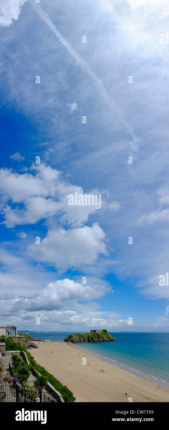 Tenby north beach hi-res stock photography and images - Alamy