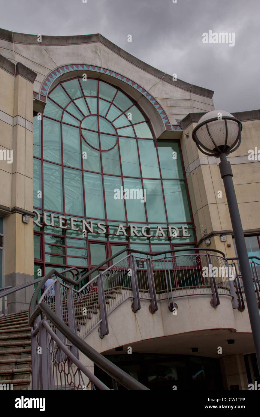 Queens Arcade shopping mall entrance, Cardiff city centre Stock Photo ...