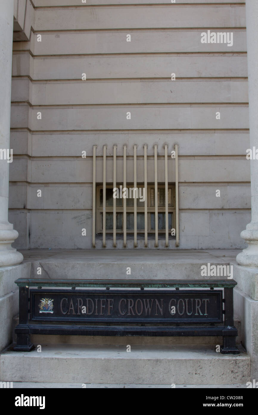Cardiff crown court hi-res stock photography and images - Alamy