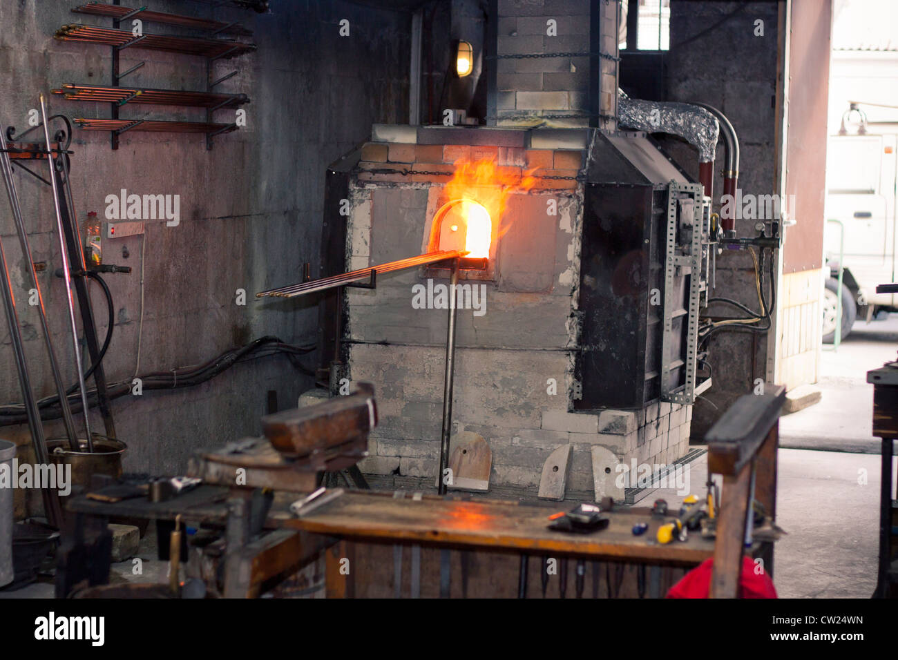 Art of glassmaking hi-res stock photography and images - Alamy