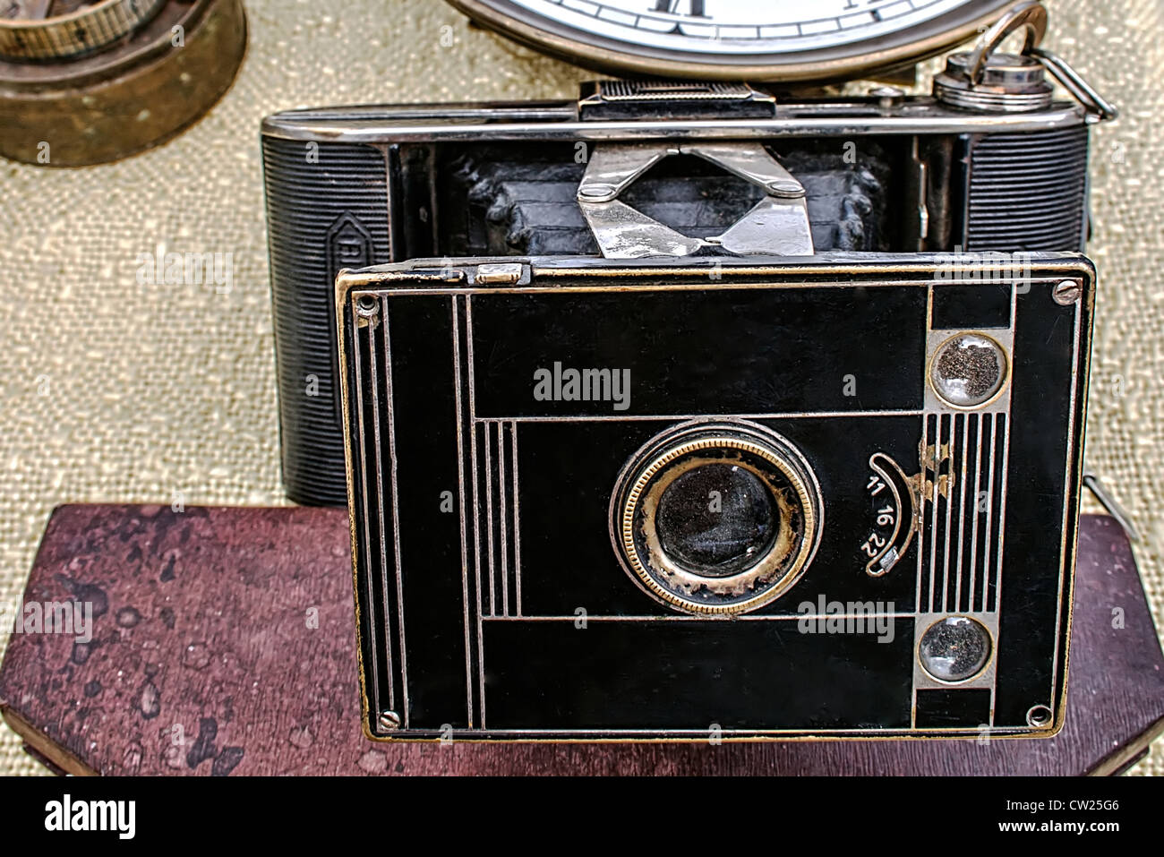 Old photo camera. Antiques Fair in Timisoara, Romania Stock Photo - Alamy