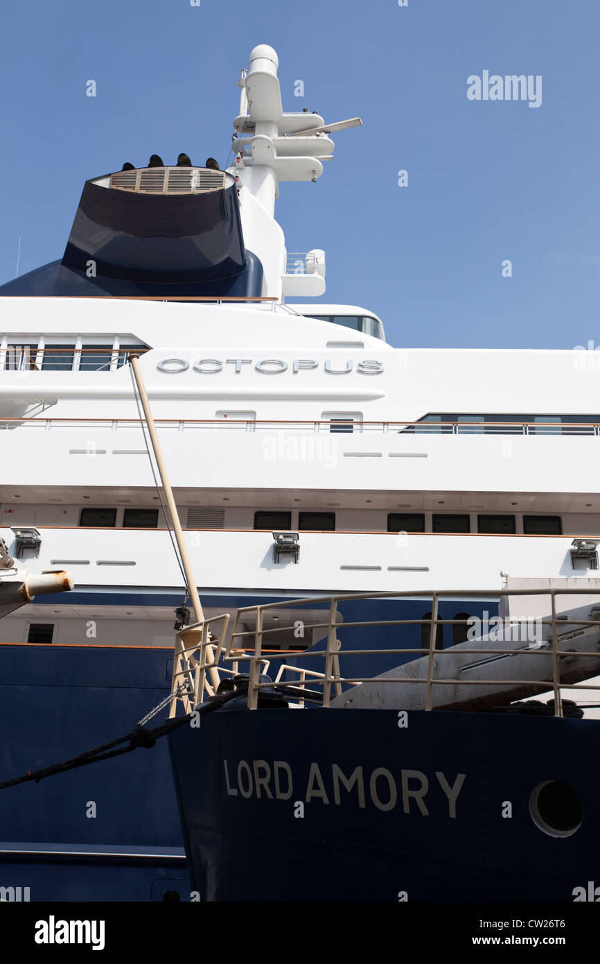 Paul Allen Yacht Octopus High Resolution Stock Photography and Images ...