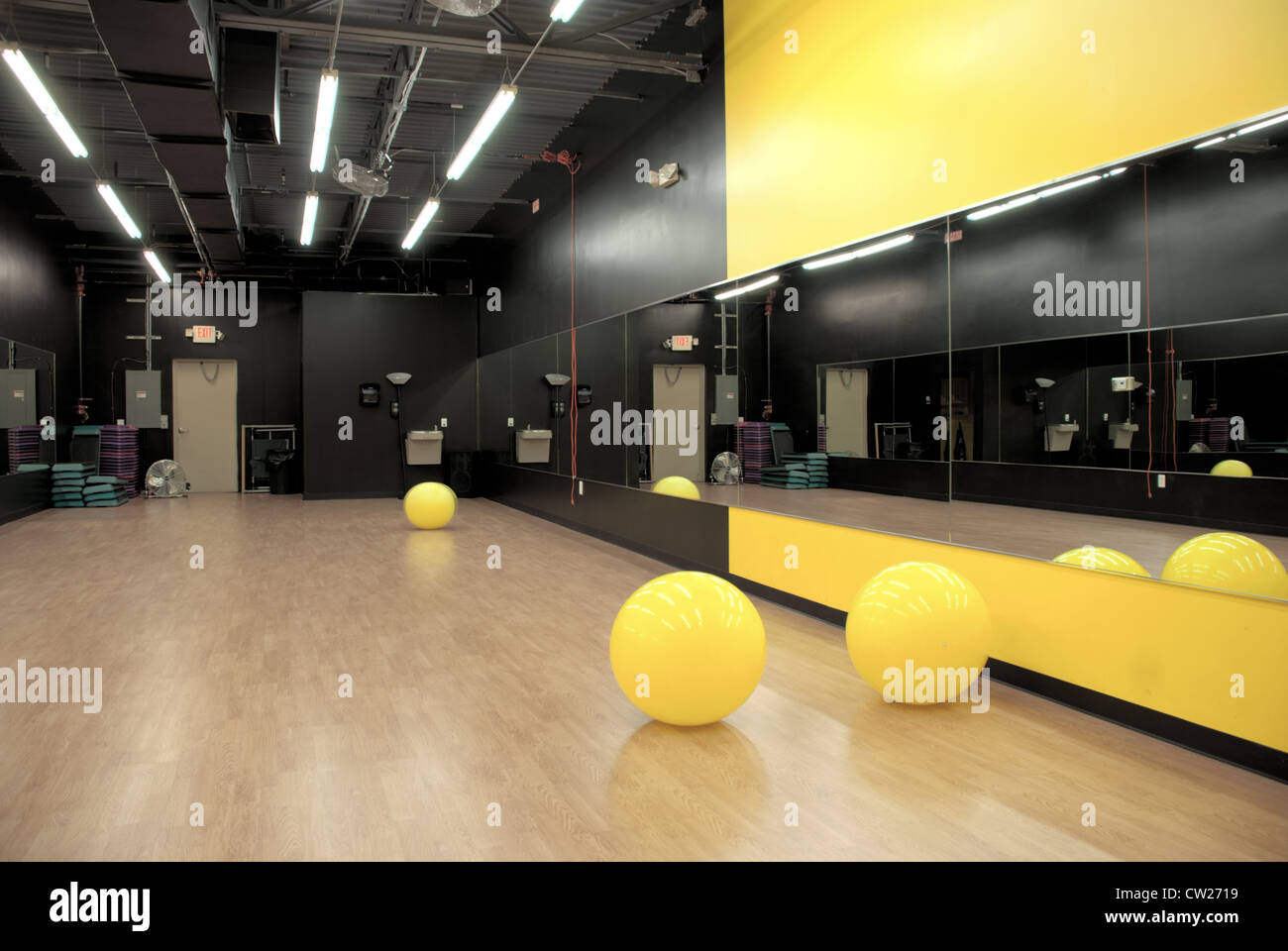 A group workout room in an upscale gym Stock Photo - Alamy