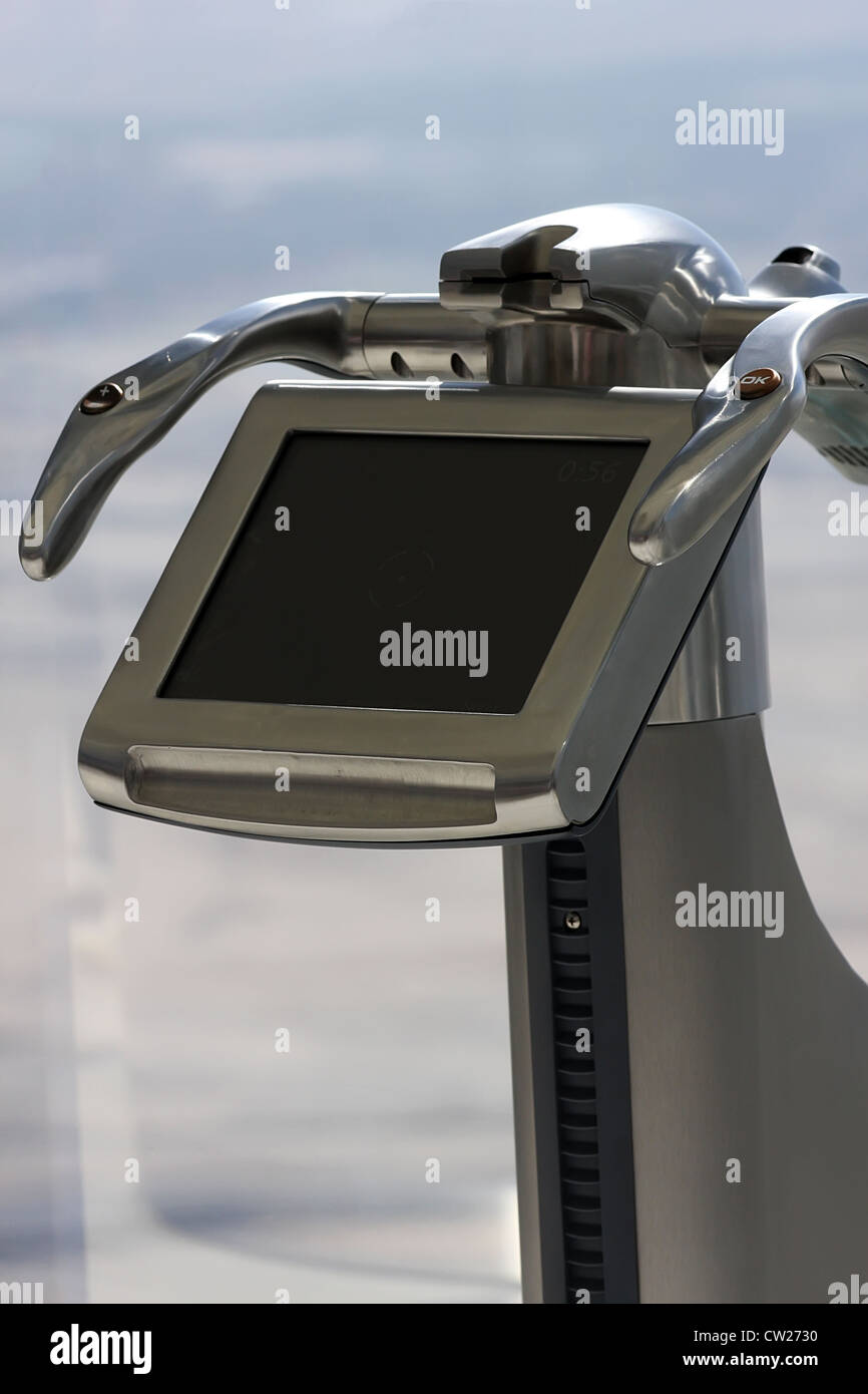 Tourist binocular telescope viewing city hi-res stock photography and ...