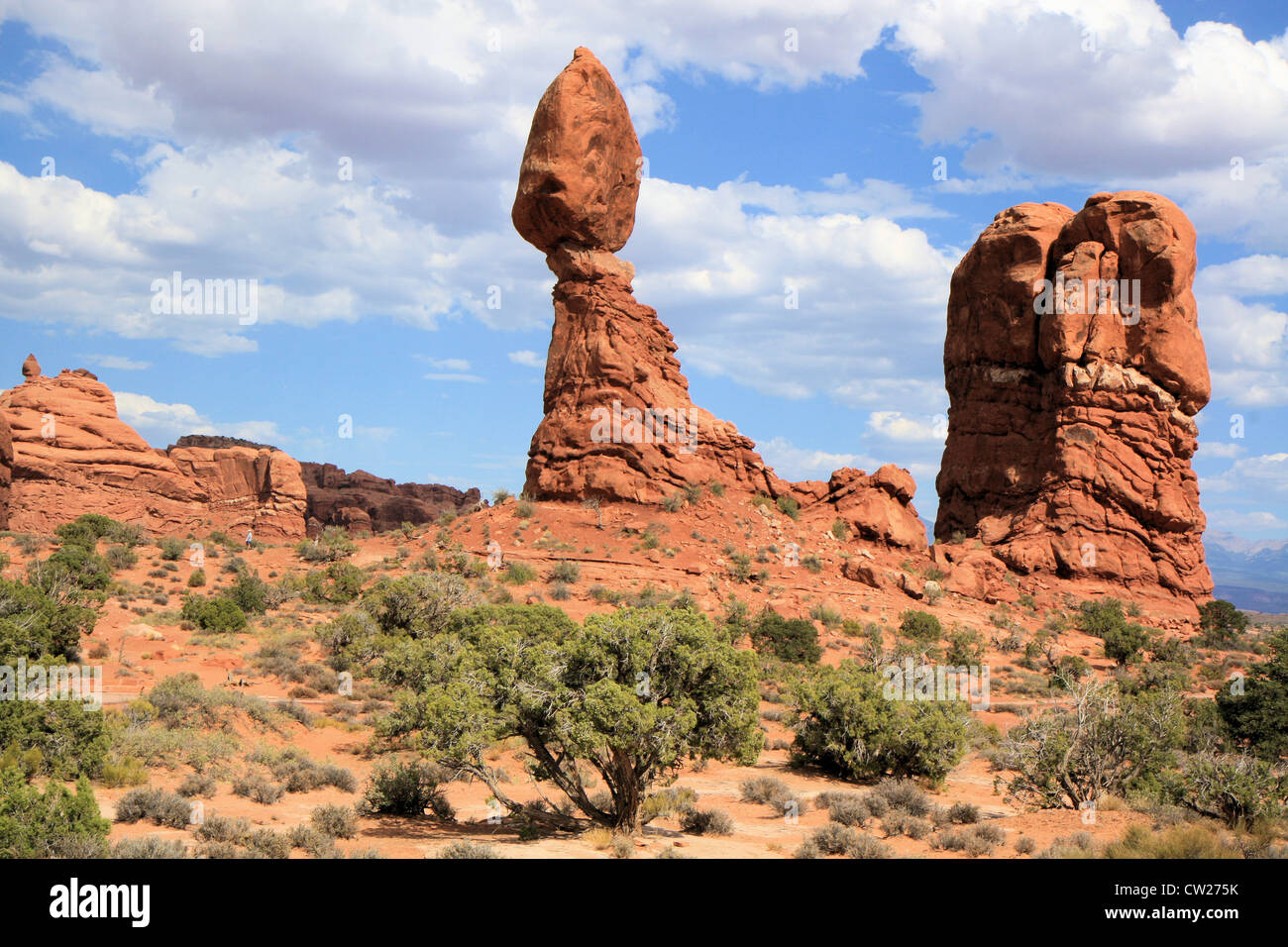 Balanced rock, Arches national park, Moab, Utah, USA Stock Photo - Alamy