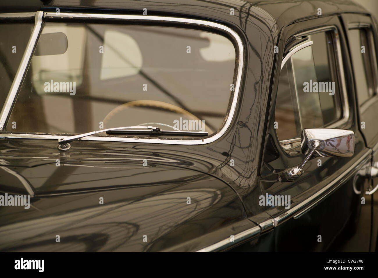 Retro car driver seat view in museum hi-res stock photography and ...