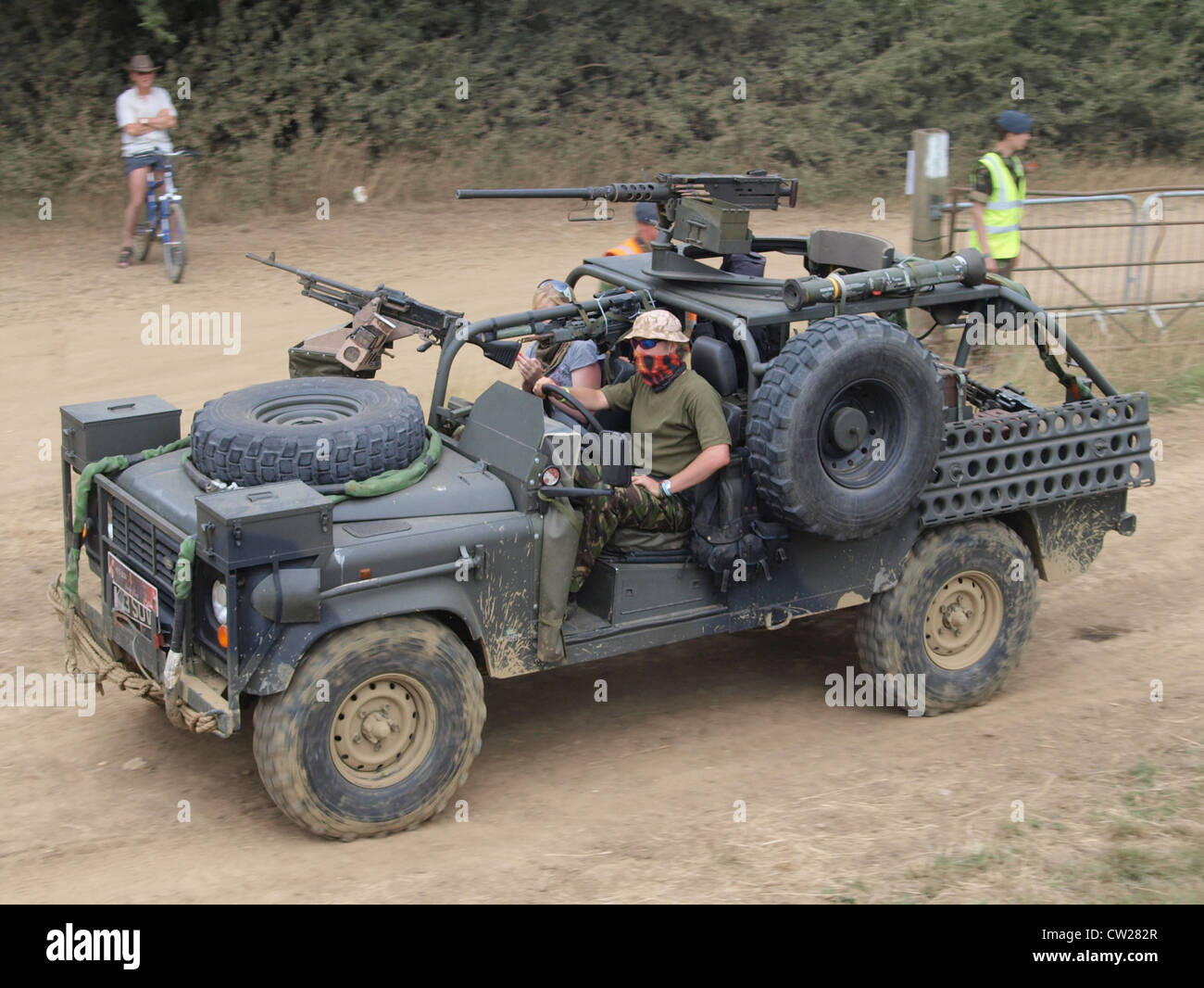 Tracked land rover hi-res stock photography and images - Alamy