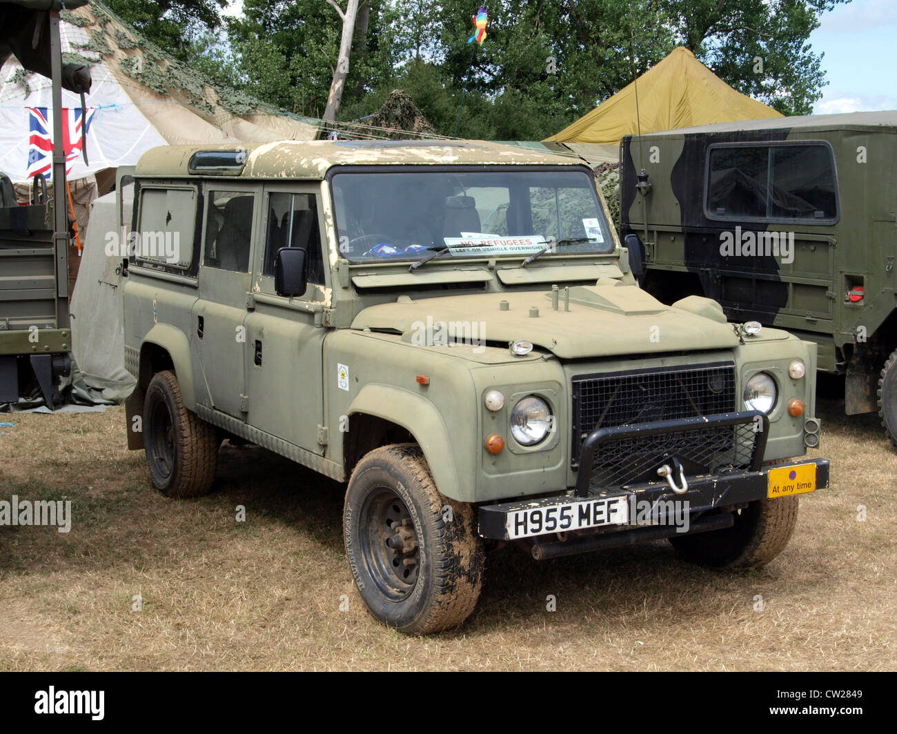 Tracked land rover hi-res stock photography and images - Alamy