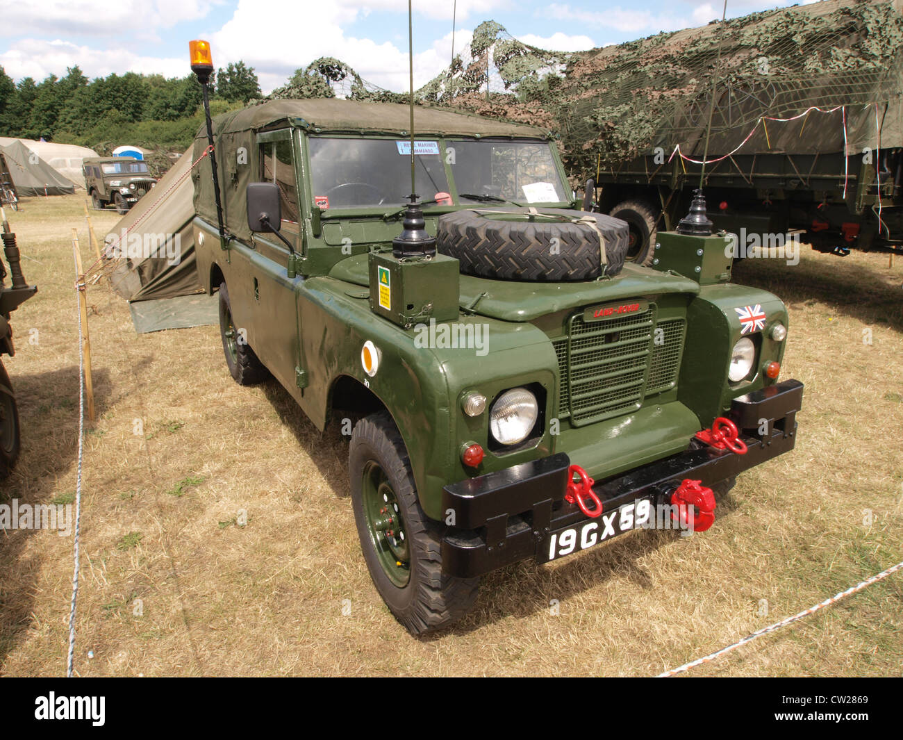 Tracked land rover hi-res stock photography and images - Alamy