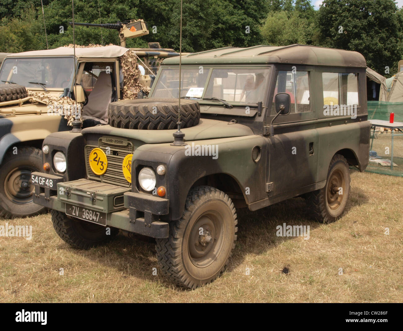 Tracked land rover hi-res stock photography and images - Alamy