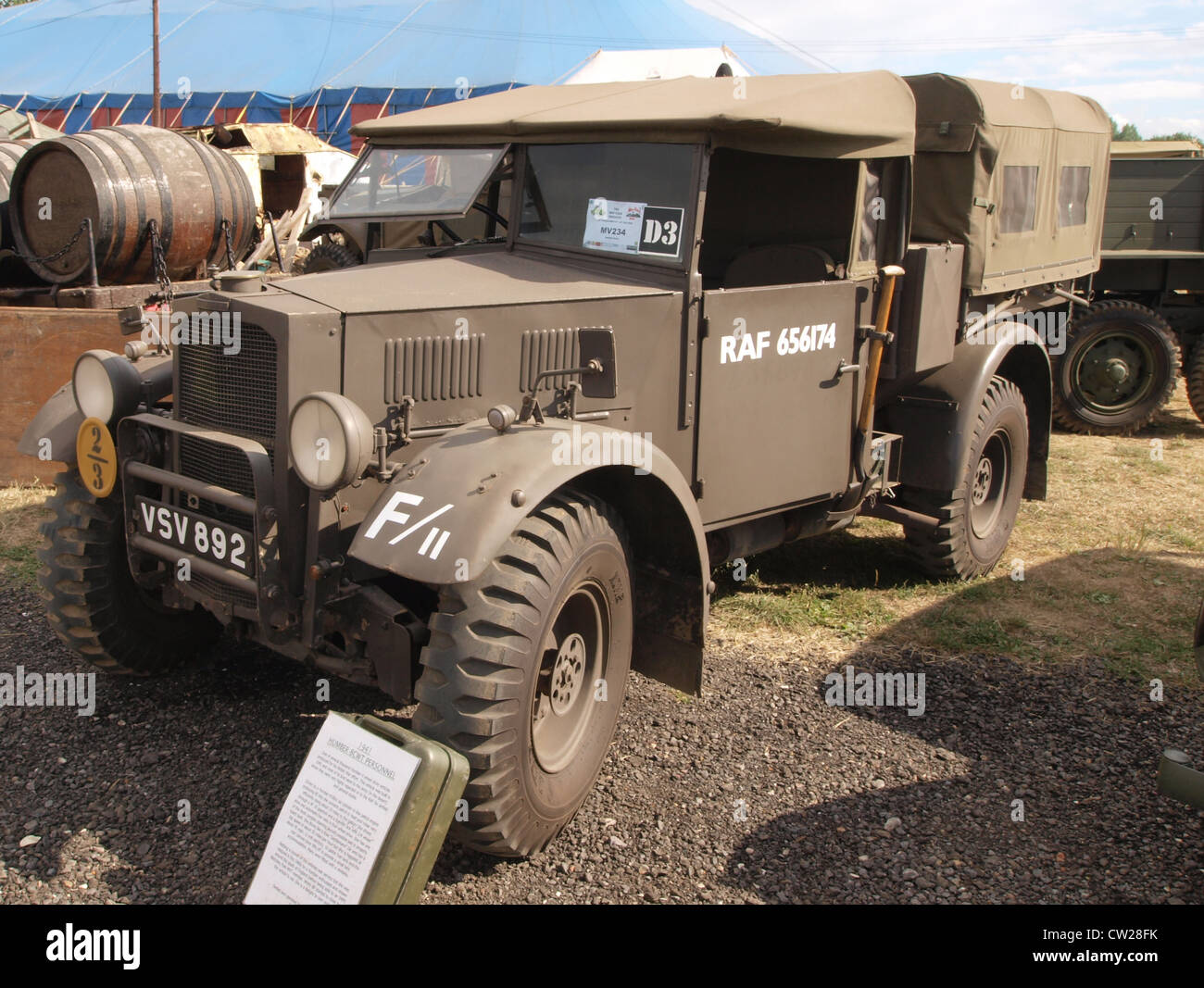 Machine gun 1941 hi-res stock photography and images - Alamy