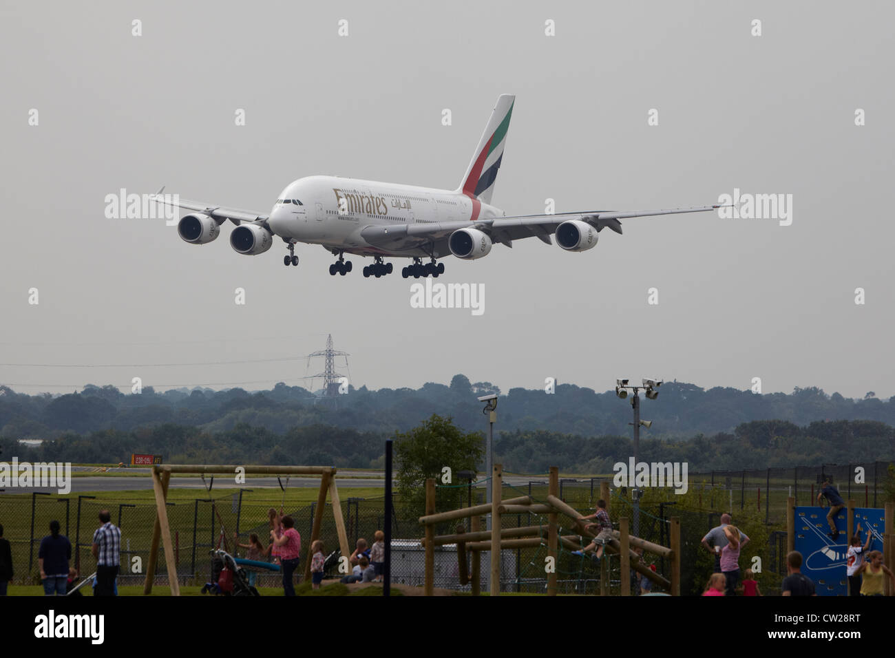 Airbus a380 landing hi-res stock photography and images - Alamy