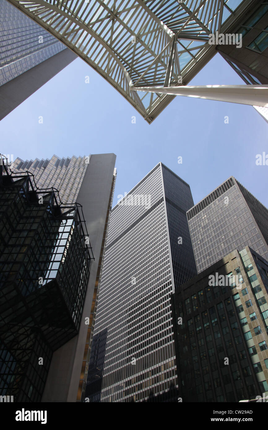 Downtown bank hi-res stock photography and images - Alamy