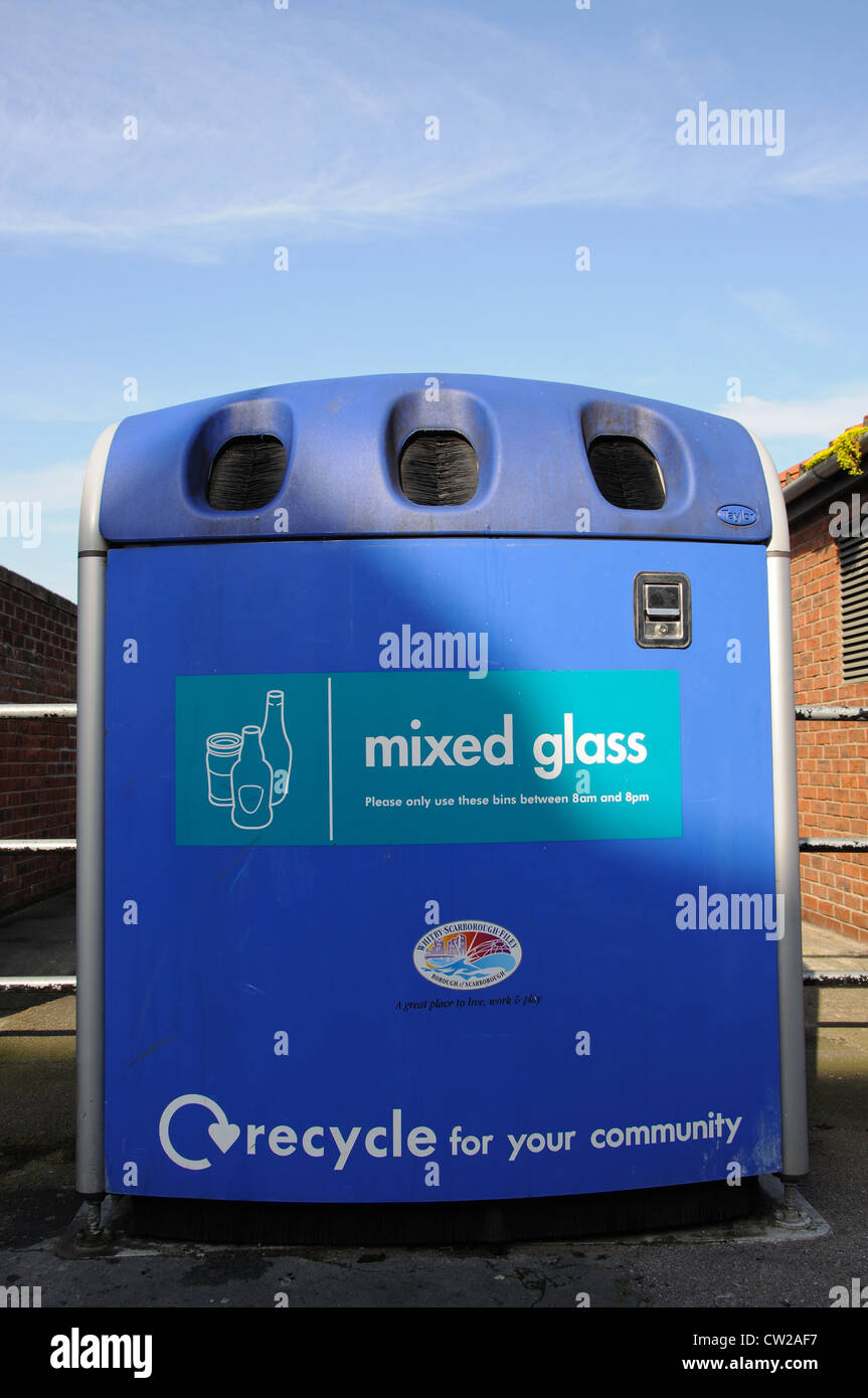 Green mixed waste hi-res stock photography and images - Alamy