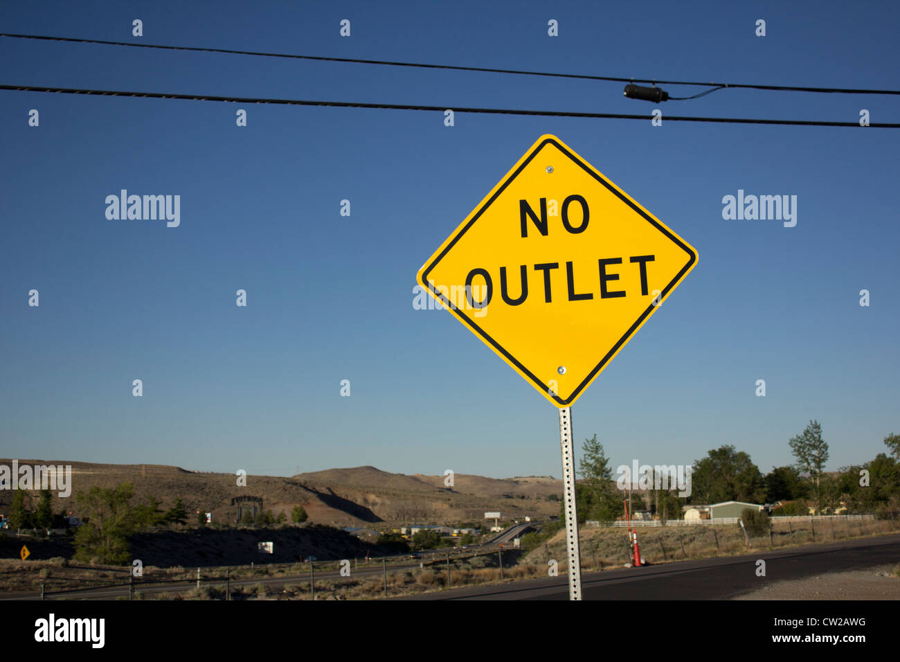 no outlet yellow road hazard sign Stock Photo - Alamy