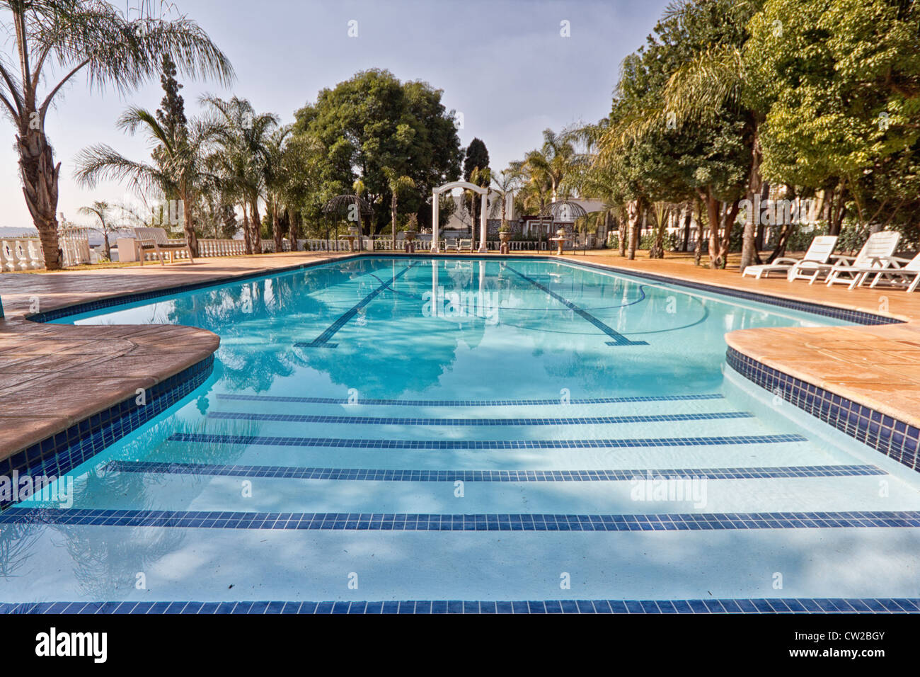 Vacation pool setting hi-res stock photography and images - Alamy