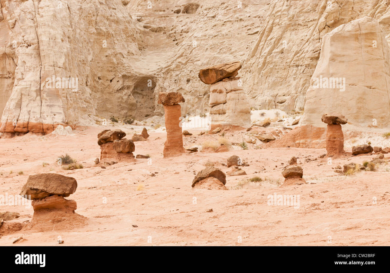 Toadstool rock formations in southern Utah USA Stock Photo - Alamy